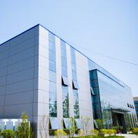 China Anti Seismic Prefabricated Commercial Steel Buildings For Pharmaceutical Logistics for sale