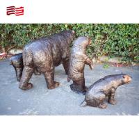 China Life-Size Bronze Bear Sculpture Custom Metal Animal Statues for Artistic Installations for sale