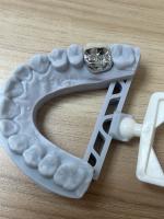 China Cobalt-Chromium PFM Crown and Porcelain-Fused-to-Metal Crown with Natural-Looking Porcelain Surface and Customized Design for sale