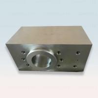 China HHF-800/1000 Triplex Fluid End Module with 7500 psi Maximum Pressure, API 6 Connection, and Forged Steel Construction for sale