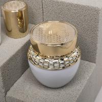 China Pearl White Cosmetic Bottle Set 30ml 100ml Hyaluronic Acid Glass Skincare Packaging Set for sale