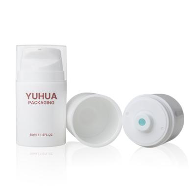 China Customized Logo Cylinder PP Vacuum Pump Bottle For Cosmetic Packaging for sale