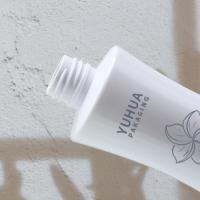 China Cosmetic Packaging 200ml Plastic Lotion Bottle With Pump for sale
