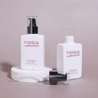 China Wholesale Clear Plastic Lotion Bottle 150ml Flat Square Shampoo And Conditioner Bottle for sale