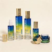 China Custom Luxury Gradient Glass Bottle Set for Skincare and Beauty Packaging OEM ODM Cosmetic Glass Bottle Set with Jar for sale