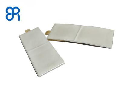 China Flexible Washable RFID Tags 0.5-1.2mm Thin Metal Resistant with 8m Read Range for Industrial Tracking for sale