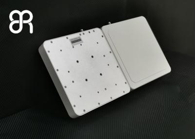 China 860-960MHz 8.5dBic RFID Narrow Beam Antenna Low VSWR Circular Polarization for sale