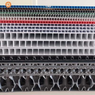 China Fireproof Fabric Laminated PP Honeycomb Board 600 - 3500gsm For Automotive And Boxes for sale