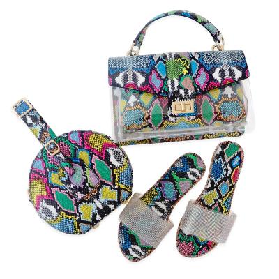 China Bulk Fashion Wholesale Price Snake Print Handbags New Arrival Round Shoulder Bags for sale