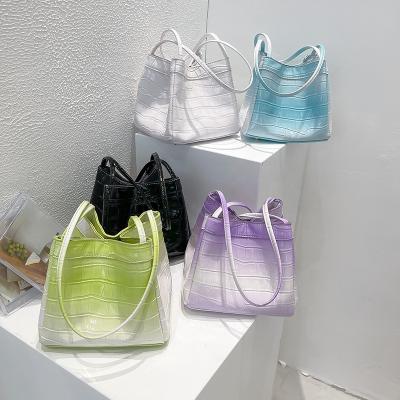 China High Quality Elegant Ladies Strap Dye Shoulder Bucket Bags Women Handbags Leather Logo Bags Custom Made for sale