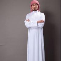 China Flame Retardant Polyester Thobe Fabric 190gsm 57/58 Inch Width for Islamic Arab Robe for sale