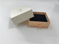 China Cardboard Custom Packaging Boxes Emboss / Deboss Flexo Printing Corrugated Box for sale