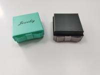 China Flexo Cosmetic Paper Printed Packaging Box Embossing Bright Green for sale