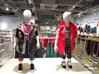 China White Full Body Child Mannequin FRP For Clothing Display Show Window for sale