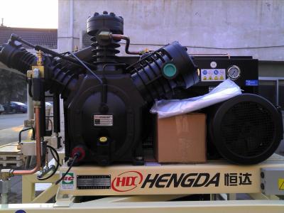 China Industrial Silent Piston Type Air Compressor 40BAR Oil Free High Pressure for sale