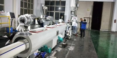 China Single Screw Pipe Production Line Plastic Ppr Pe Conical Twin Screw for sale
