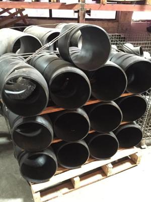 China DIN28011 Butt Weld Fittings RST37-2 OHNE EN 10204/ 3.1 BZW. 2.2 Black Painting Surface for sale