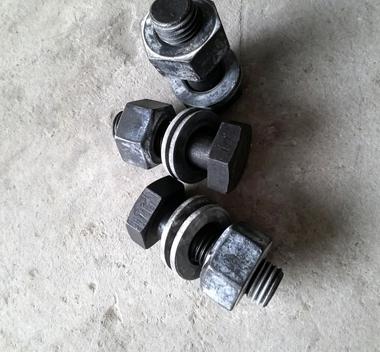 China Grade 8.8 Level Bolts and Nuts with Natural Finish and M30 X 175mm Specification for Industrial Fastening for sale