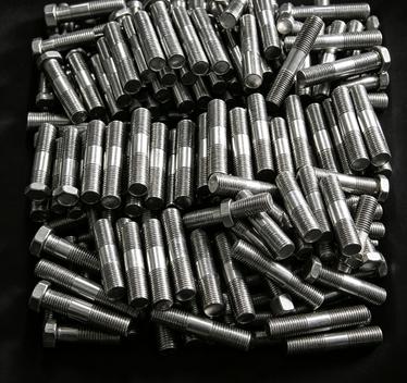 China ASTM A320 L7 Low Temperature Alloy Steel Bolts with Custom-Shaped Cross Section and Electroplating Surface Treatment for sale