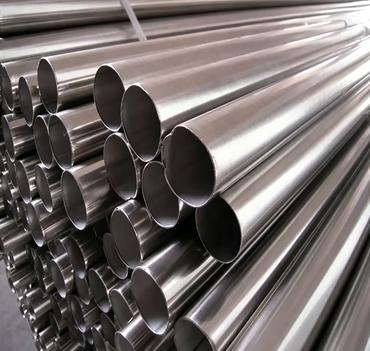 China Heat Resistant Stainless Steel Pipe Alloy Seamless Steel Pipe Customizable Up To 12 Meters EN10216-5 Standard Designed For Heat Exchanger Systems for sale