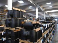China Pressure Vessels Butt Weld Fittings Featuring Cross Style and Customized Support OEM Capabilities for Industrial Fluid Systems for sale