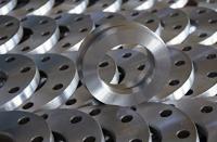 China Lightly Oiled Forged Steel Flanges with High Corrosion Resistance and RF Seal Face for Pipeline Connections for sale
