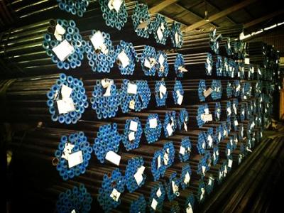 China Boiler Precision Seamless Stainless Steel Tubing EN 10305-3 S2 S3 S4 Tubi Tondi for sale
