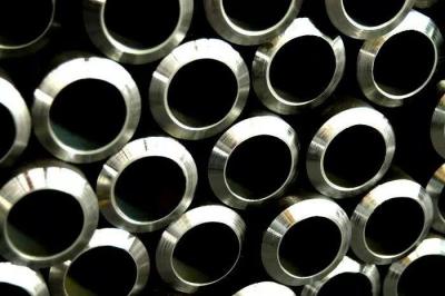 China Heat Resistant Alloy Steel Seamless Pipese ASTM A213 Based ON EN10216-2 Durable for sale