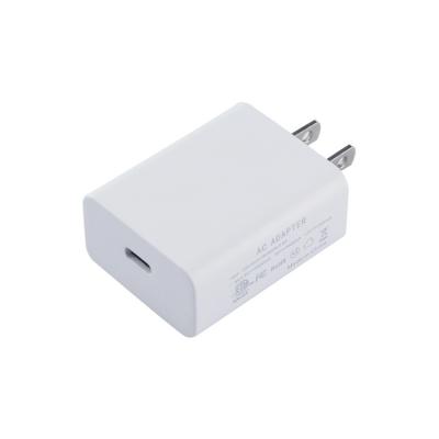 China Qualcomm 3.0 Fast Wall Charger AC100V AC240V 18W USB C Wall Adapter for sale
