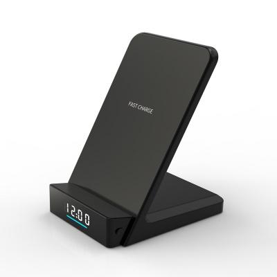 China 10W Universal QI Wireless Charging Stand With Non Slip Base for sale