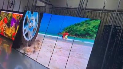 China P2mm LED Poster Screen 660x2000mm Movable Advertising Display 1920Hz Refresh Rate for sale