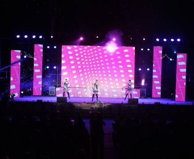 China Outdoor LED Video Wall Rental Display P3.91 P4.81 4000nits 3840Hz Die Cast Aluminum for sale