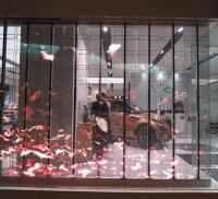 China Full Color 2.6-5.2mm Transparent LED Display Glass Wall for Shopping Mall for sale