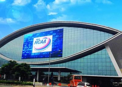 China Full Color 2.6-5.2mm Transparent LED Display Glass Wall for Shopping Mall for sale