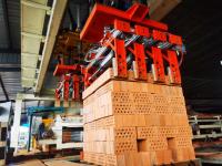 China Automatic Ceramic Hollow Block Brick Plant - 200,000 Bricks/Day Capacity with 60% Hole Rate for Construction Materials for sale