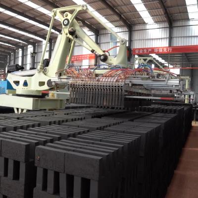 China Robot Stacking Machine 30000 Bricks/hr for Clay Brick Kiln Car Stacking for sale