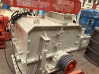China PC800 Hammer Crusher 45kw 10-50 Ton Per Hour for Brick Factory Clay Shale Crushing for sale
