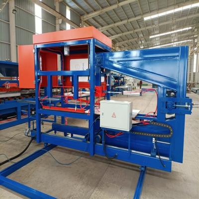 China Sandwich Panel Making Machine With PLC Control System 32KW Motor Power 0.3-0.8mm 1000mm 16T Weight for sale