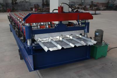 China 380v 50hz Ribtype Roof Roll Forming Machine 36 Coverage 3/4 High Ribs Easy Operation for sale