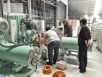 China DEGOLD ZM100-X 100L Horizontal Bead Mill Wet Grinding Machine with 45/55 kW Motor for Paint Production for sale