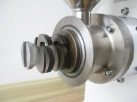 China 0.3L Laboratory Bead Mill with 0.75kW Motor and 0-1500r/min Speed for Pigment Grinding for sale
