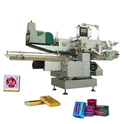 China PLC Servo Touch Screen Automatic Flow Chocolate Bar Paper Wrapper Horizontal Packing Machine 240-280 Pics/Min for sale