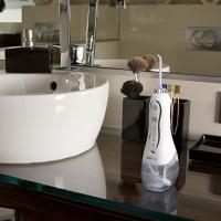 China Rechargeable Cordless Dental Water Flosser 5 Modes 2500mAh IPX7 Oral Irrigator for sale