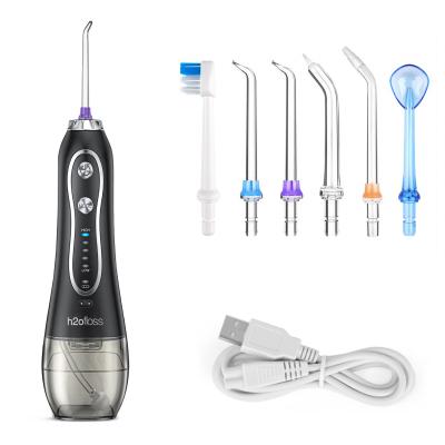 China OEM Rechargeable Dental Water Flosser 1200-1400 Times/Min 300ml Oral Irrigator for sale