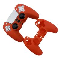 China Thickened Silicone PS5 Controller Skin with Surface Pattern Anti-Slip Cover 16x11x4.5cm for sale