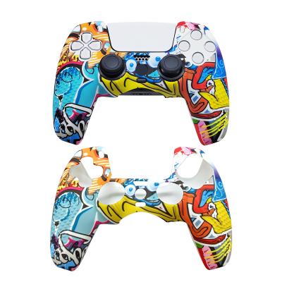 China Water-Transfer Print Graffiti Pattern Silicone Protective Case For PS5 Anti-Slip Texture for sale