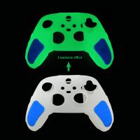 China Glow in Dark Silicone Protective Case for Xbox Series X S Gamepad Anti Slip 16.5cm for sale