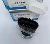 China Factory Original Weichai WP10 612600090915 Oil Pressure Sensor Diesel Engine Part with Plug Included 1.5 Year Warranty for sale