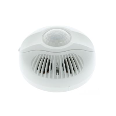 China 12V 24V DC Wall Mount Light Sensor , Remote Lighting Control System 20-320Lux for sale