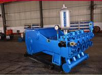 China RS-4NB-500 Horizontal Four Cylinder Triplex Mud Pump 500 KW 180mm Cylinder for Oilfield Drilling for sale